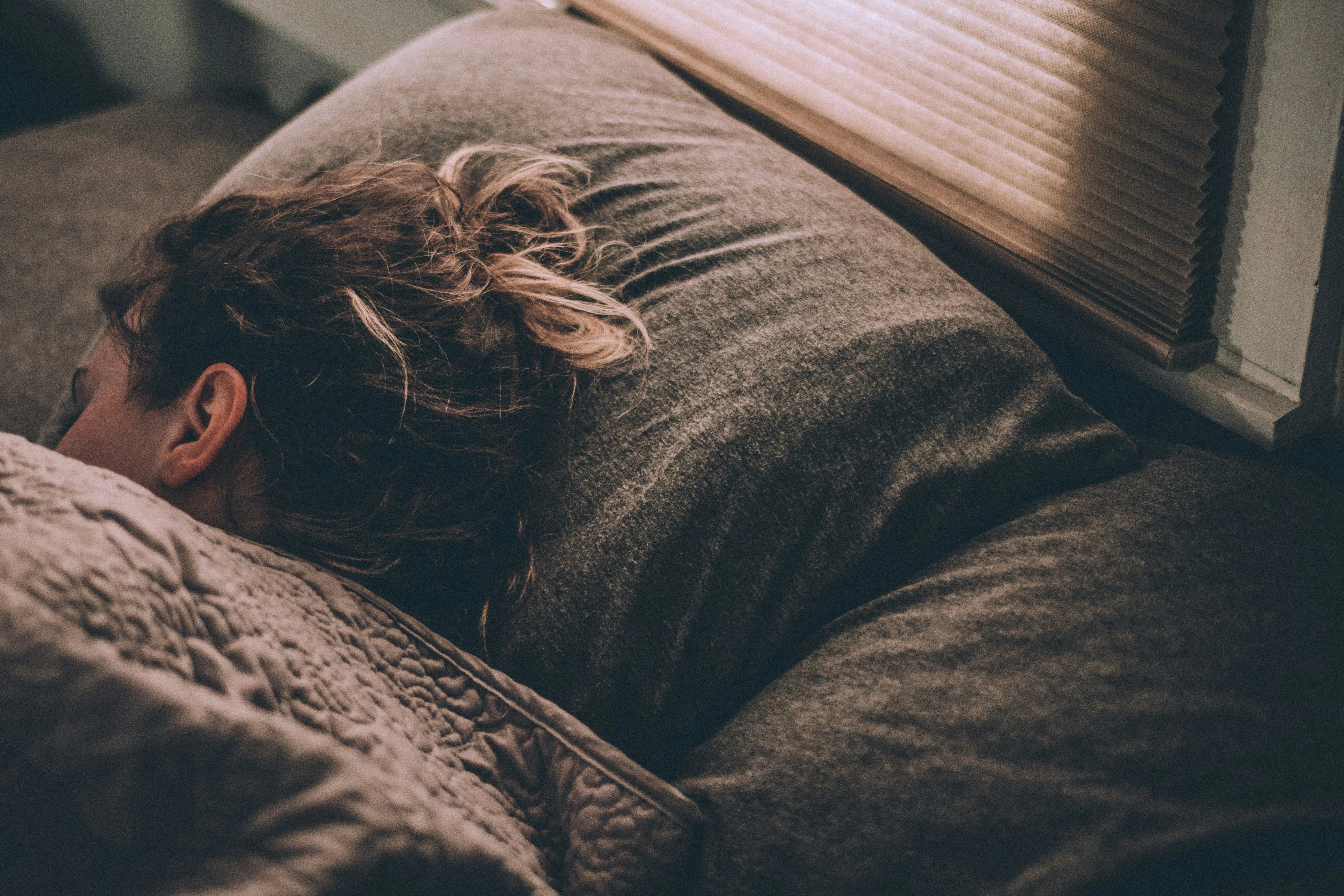Sleepmaxxing: The New Era of Sleep Optimization – TOA Waters